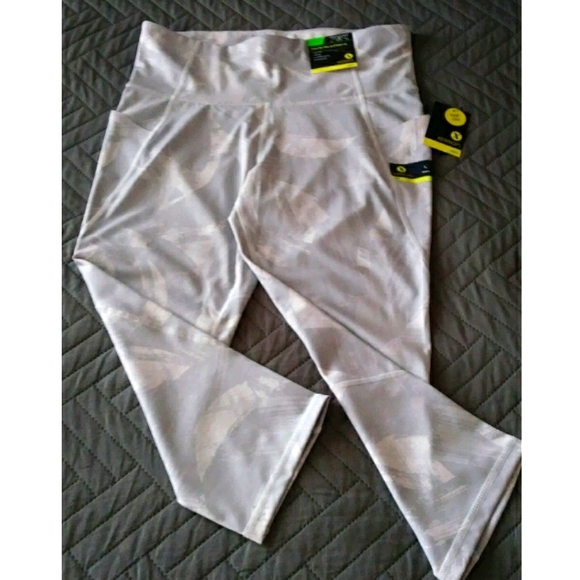 Xersion | Pants & Jumpsuits | Nwt Jcp Xersion Capri | Poshmark